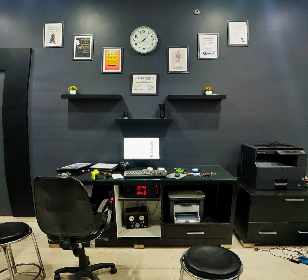 Gallery - The Royal Computers & Cyber Cafe